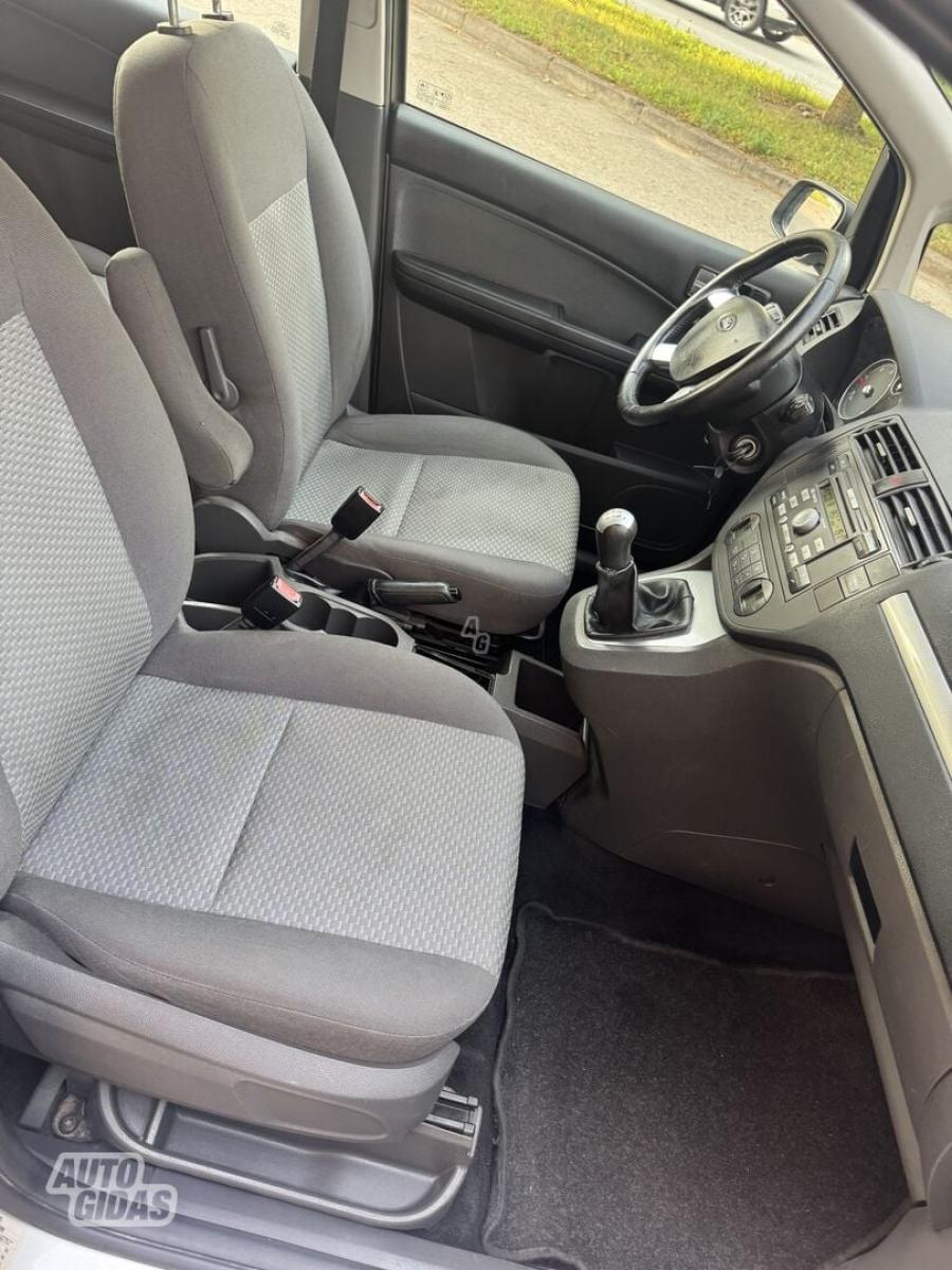 Ford C-Max 2006 in Siauliai, with an engine capacity of 1.60 L and mileage of 225 thousand km for 950 €, photo 12 on AUTOMOTO.COM.LV