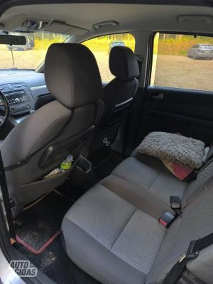 Ford C-Max 2006 in Telschi, with an engine capacity of 1.60 L and mileage of 230 thousand km for 1499 €, photo 9 on AUTOMOTO.COM.LV
