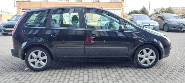 Ford C-Max 2007 in Vilnius, with an engine capacity of 1.60 L and mileage of 360 thousand km for 1550 €, photo 6 on AUTOMOTO.COM.LV