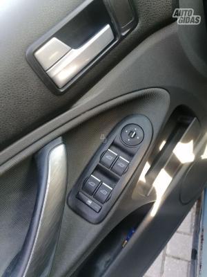 Ford C-Max 2008 Tauragė, ar dzinēja tilpumu 1.60 L un nobraukumu 344 tūkst. km par 950 €, foto 14 vietnē AUTOMOTO.COM.LV
