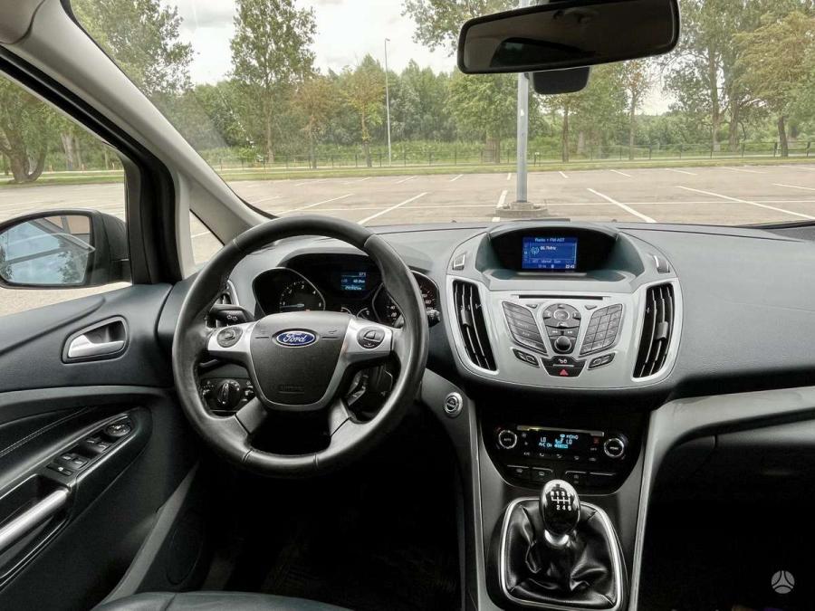 Ford C-Max 2010 in Vilnius, with an engine capacity of 0.00 L and mileage of 320 thousand km for 3200 €, photo 3 on AUTOMOTO.COM.LV