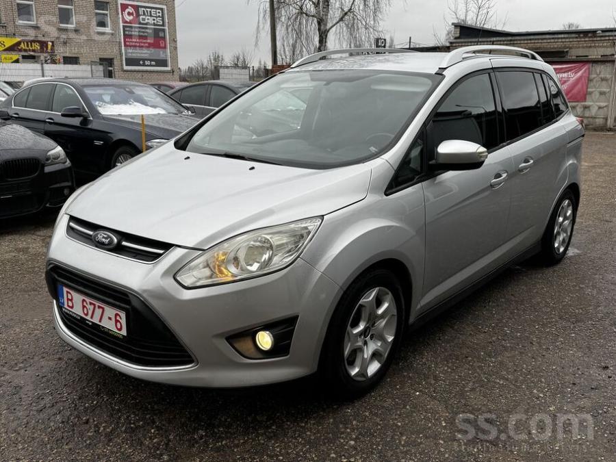 Ford C-Max 2011 in Daugavpils, with an engine capacity of 1.60 L and mileage of 0 thousand km for 4690 €, photo 3 on AUTOMOTO.COM.LV