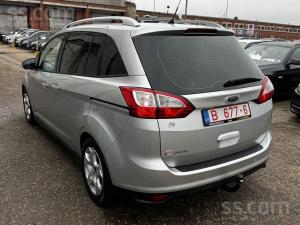 Ford C-Max 2011 in Daugavpils, with an engine capacity of 1.60 L and mileage of 0 thousand km for 4690 €, photo 4 on AUTOMOTO.COM.LV