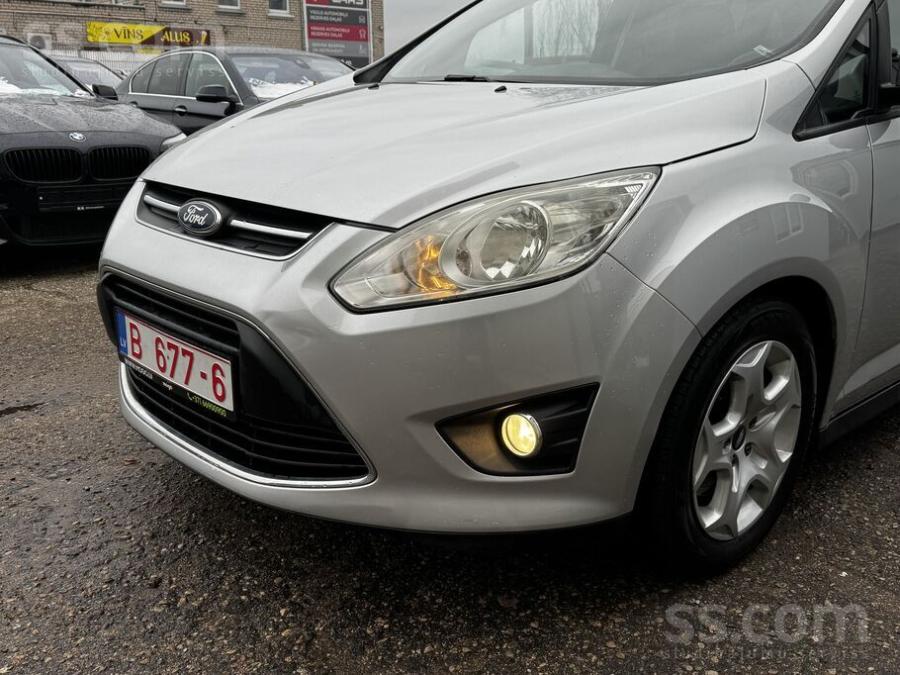 Ford C-Max 2011 in Daugavpils, with an engine capacity of 1.60 L and mileage of 0 thousand km for 4690 €, photo 7 on AUTOMOTO.COM.LV