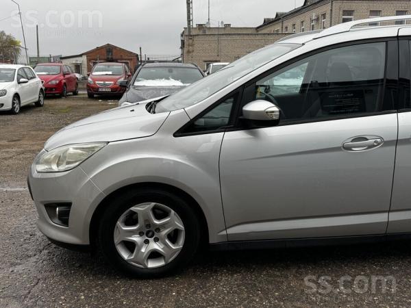 Ford C-Max 2011 in Daugavpils, with an engine capacity of 1.60 L and mileage of 0 thousand km for 4690 €, photo 10 on AUTOMOTO.COM.LV