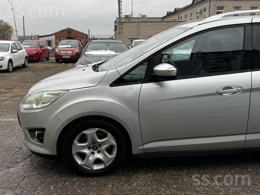 Ford C-Max 2011 in Daugavpils, with an engine capacity of 1.60 L and mileage of 0 thousand km for 4690 €, photo 10 on AUTOMOTO.COM.LV