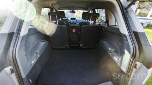 Ford C-Max 2011 in Liepaja, with an engine capacity of 2.00 L and mileage of 301 thousand km for 4200 €, photo 5 on AUTOMOTO.COM.LV