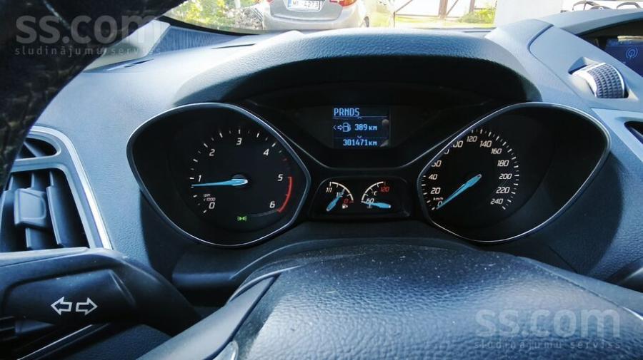 Ford C-Max 2011 in Liepaja, with an engine capacity of 2.00 L and mileage of 301 thousand km for 4200 €, photo 9 on AUTOMOTO.COM.LV