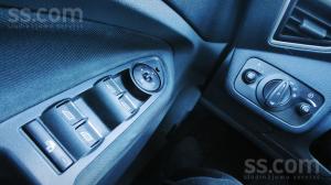 Ford C-Max 2011 in Liepaja, with an engine capacity of 2.00 L and mileage of 301 thousand km for 4200 €, photo 14 on AUTOMOTO.COM.LV