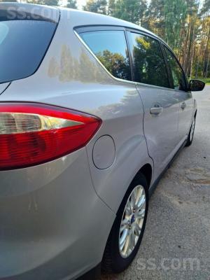 Ford C-Max 2011 in Riga, with an engine capacity of 1.60 L and mileage of 241 thousand km for 3850 €, photo 10 on AUTOMOTO.COM.LV
