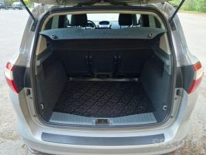 Ford C-Max 2011 in Riga, with an engine capacity of 1.60 L and mileage of 241 thousand km for 3850 €, photo 12 on AUTOMOTO.COM.LV