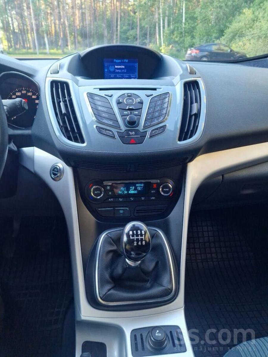 Ford C-Max 2011 in Riga, with an engine capacity of 1.60 L and mileage of 241 thousand km for 3850 €, photo 19 on AUTOMOTO.COM.LV