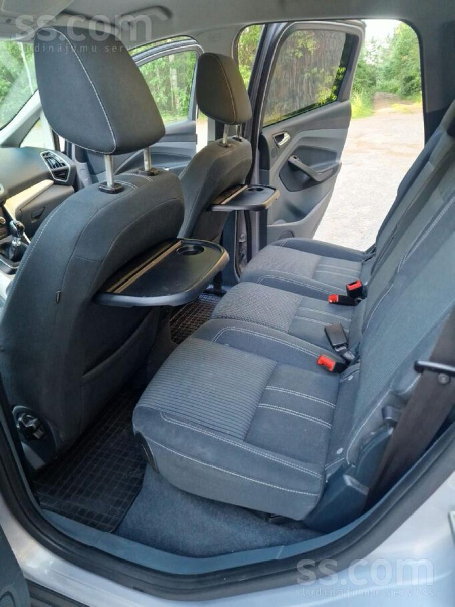Ford C-Max 2011 in Riga, with an engine capacity of 1.60 L and mileage of 241 thousand km for 3850 €, photo 23 on AUTOMOTO.COM.LV