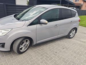 Ford C-Max 2011 in Klaipeda, with an engine capacity of 1.56 L and mileage of 298 thousand km for 3200 €, photo 4 on AUTOMOTO.COM.LV