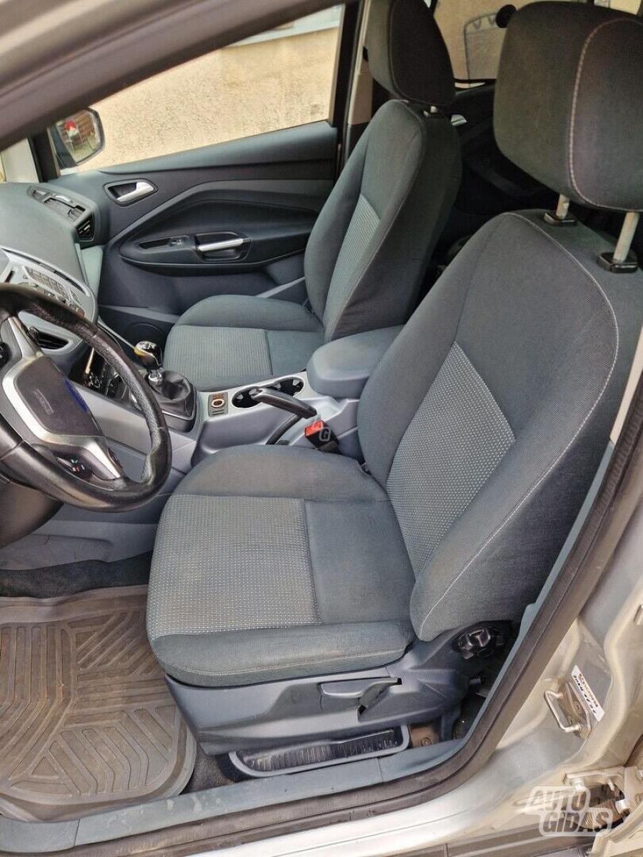 Ford C-Max 2011 in Kaunas, with an engine capacity of 1.60 L and mileage of 367 thousand km for 2900 €, photo 8 on AUTOMOTO.COM.LV