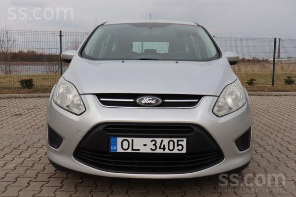 Ford C-Max 2012 in Riga, with an engine capacity of 1.60 L and mileage of 241 thousand km for 4750 €, photo 3 on AUTOMOTO.COM.LV