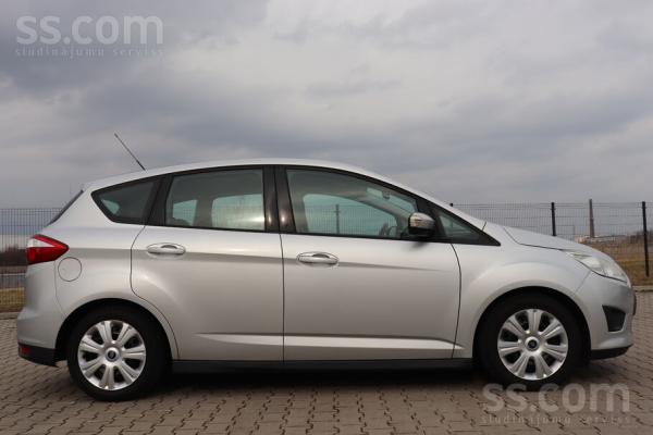 Ford C-Max 2012 in Riga, with an engine capacity of 1.60 L and mileage of 241 thousand km for 4750 €, photo 6 on AUTOMOTO.COM.LV