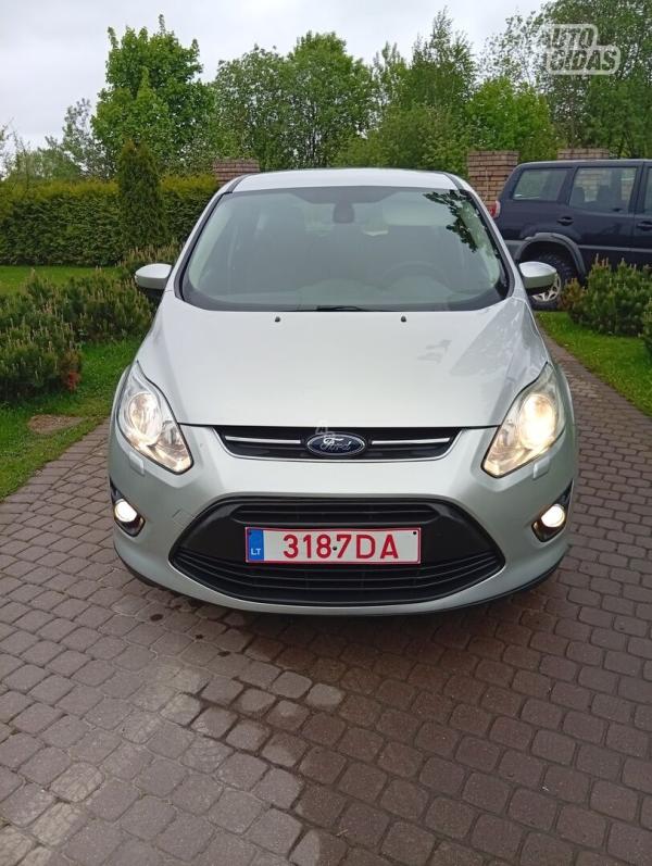 Ford C-Max 2012 in Vilnius, with an engine capacity of 1.60 L and mileage of 298 thousand km for 3450 €, photo 3 on AUTOMOTO.COM.LV