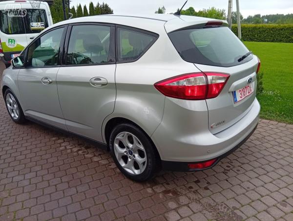 Ford C-Max 2012 in Vilnius, with an engine capacity of 1.60 L and mileage of 298 thousand km for 3450 €, photo 6 on AUTOMOTO.COM.LV