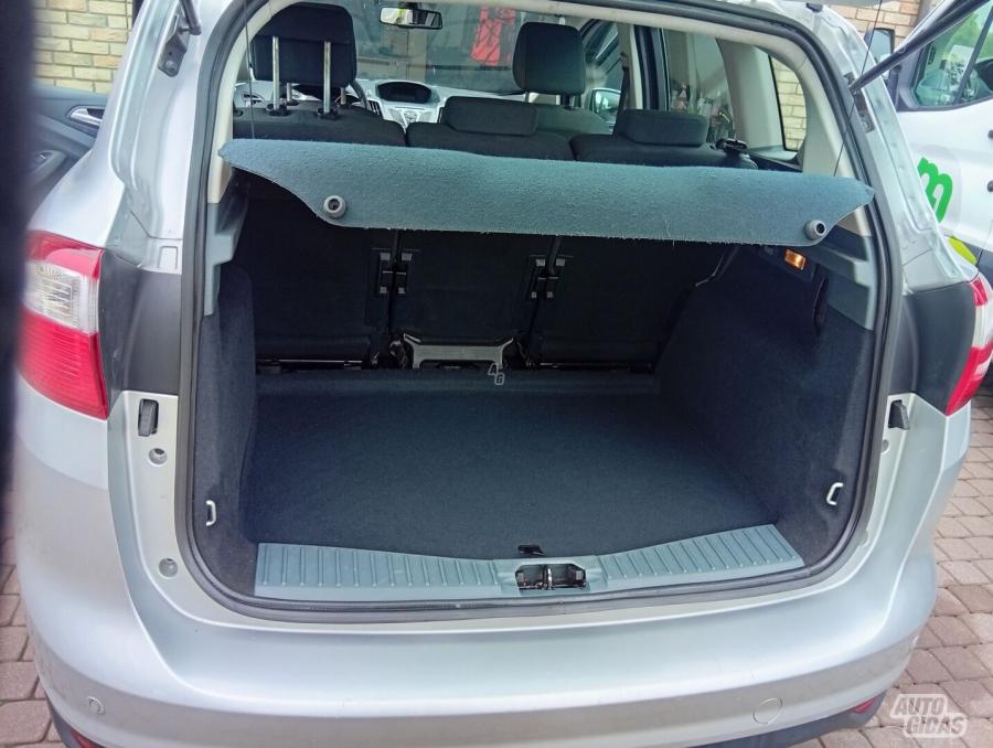 Ford C-Max 2012 in Vilnius, with an engine capacity of 1.60 L and mileage of 298 thousand km for 3450 €, photo 25 on AUTOMOTO.COM.LV