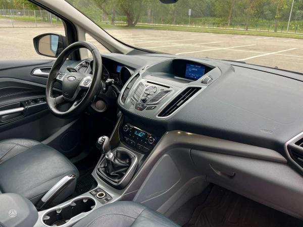 Ford C-Max 2012 in Siauliai, with an engine capacity of 1.60 L and mileage of 280 thousand km for 4400 €, photo 7 on AUTOMOTO.COM.LV
