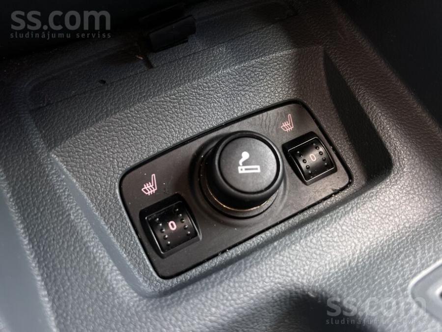 Ford C-Max 2012 Limbaži, ar dzinēja tilpumu 1.00 L un nobraukumu 96 tūkst. km par 4950 €, foto 17 vietnē AUTOMOTO.COM.LV