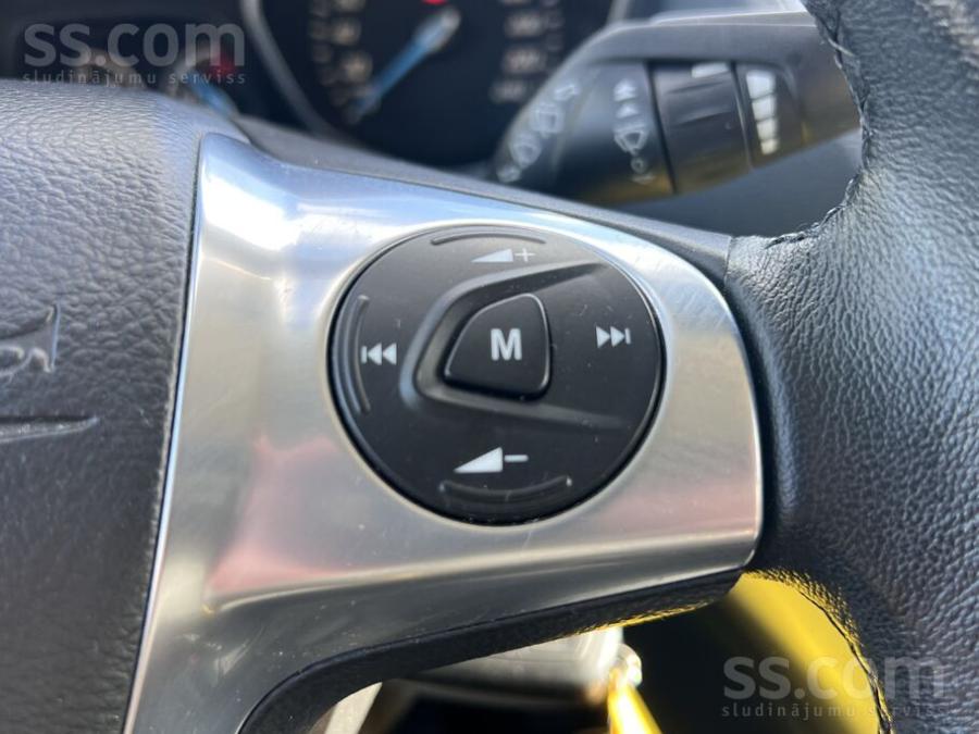 Ford C-Max 2012 Limbaži, ar dzinēja tilpumu 1.00 L un nobraukumu 96 tūkst. km par 4950 €, foto 19 vietnē AUTOMOTO.COM.LV
