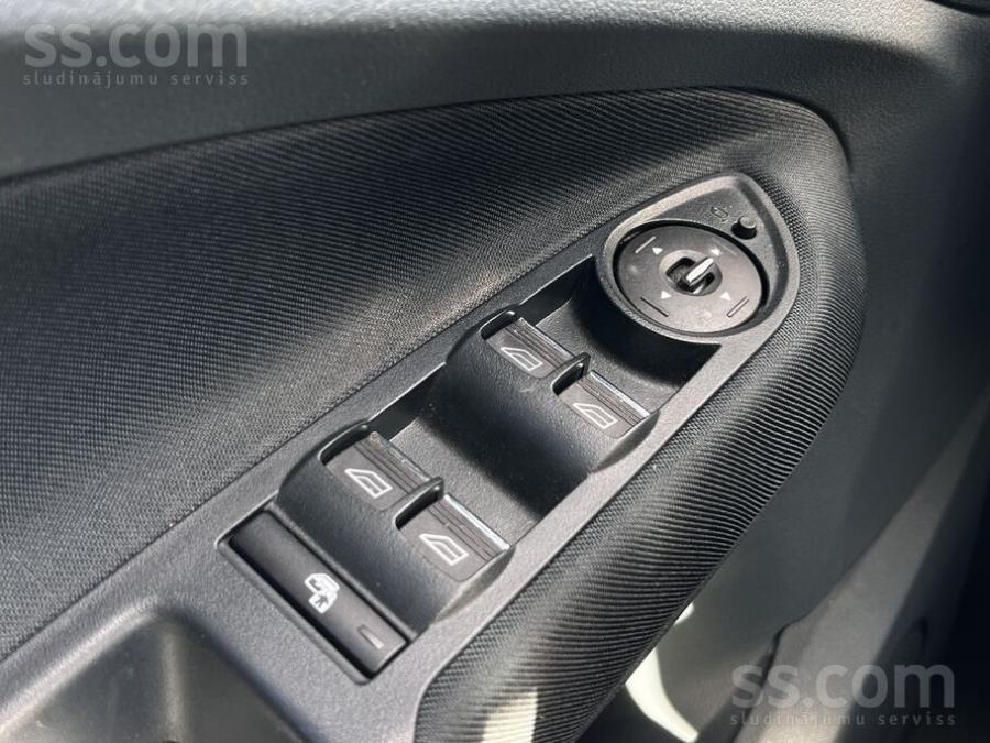 Ford C-Max 2012 Limbaži, ar dzinēja tilpumu 1.00 L un nobraukumu 96 tūkst. km par 4950 €, foto 22 vietnē AUTOMOTO.COM.LV