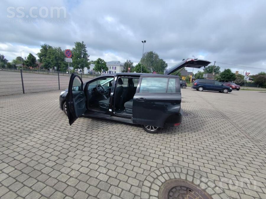 Ford C-Max 2013 in Jelgava, with an engine capacity of 1.60 L and mileage of 281 thousand km for 4400 €, photo 8 on AUTOMOTO.COM.LV