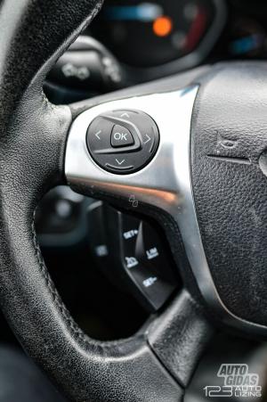 Ford C-Max 2013 Kretinga, ar dzinēja tilpumu 1.60 L un nobraukumu 286 tūkst. km par 3999 €, foto 19 vietnē AUTOMOTO.COM.LV
