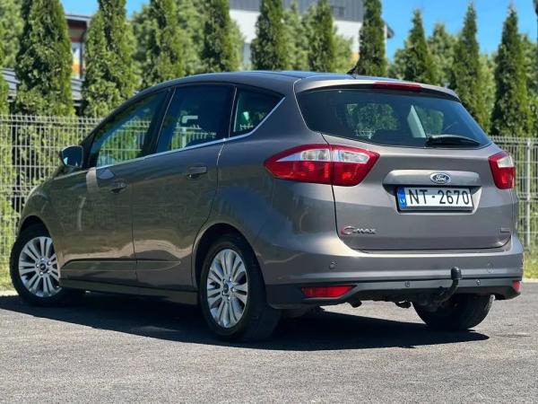 Ford C-Max 2013 in Jelgava, with an engine capacity of 1.60 L and mileage of 327 thousand km for 4690 €, photo 5 on AUTOMOTO.COM.LV