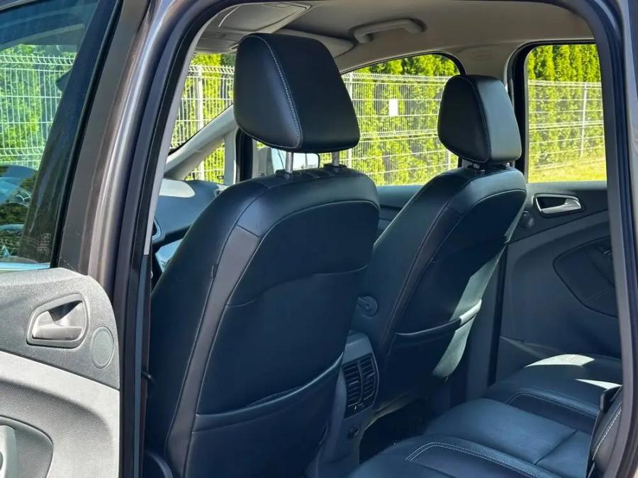 Ford C-Max 2013 in Jelgava, with an engine capacity of 1.60 L and mileage of 327 thousand km for 4690 €, photo 16 on AUTOMOTO.COM.LV