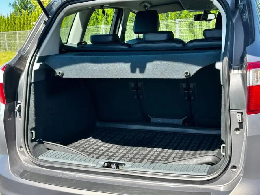 Ford C-Max 2013 in Jelgava, with an engine capacity of 1.60 L and mileage of 327 thousand km for 4690 €, photo 32 on AUTOMOTO.COM.LV