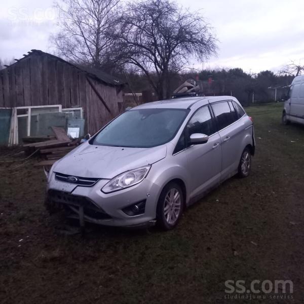 Ford C-Max 2014 in Ogre, with an engine capacity of 1.60 L and mileage of 170 thousand km for 750 €, photo 1 on AUTOMOTO.COM.LV