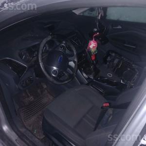 Ford C-Max 2014 in Ogre, with an engine capacity of 1.60 L and mileage of 170 thousand km for 750 €, photo 4 on AUTOMOTO.COM.LV