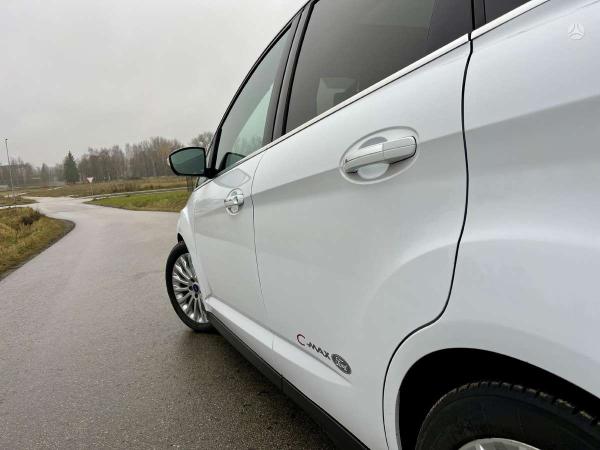 Ford C-Max 2014 in Siauliai, with an engine capacity of 1.60 L and mileage of 231 thousand km for 4650 €, photo 7 on AUTOMOTO.COM.LV