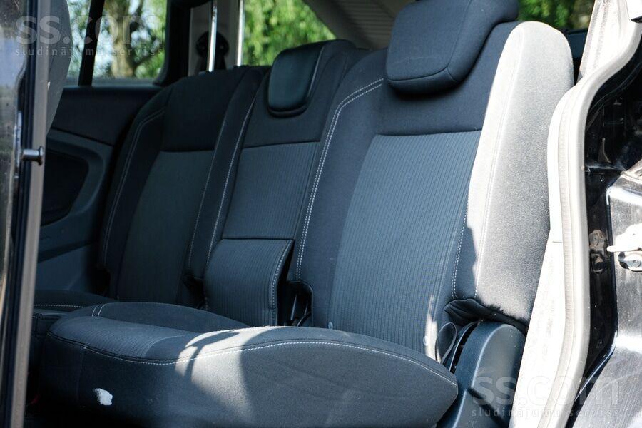 Ford C-Max 2014 in Riga, with an engine capacity of 2.00 L and mileage of 140 thousand km for 6990 €, photo 11 on AUTOMOTO.COM.LV