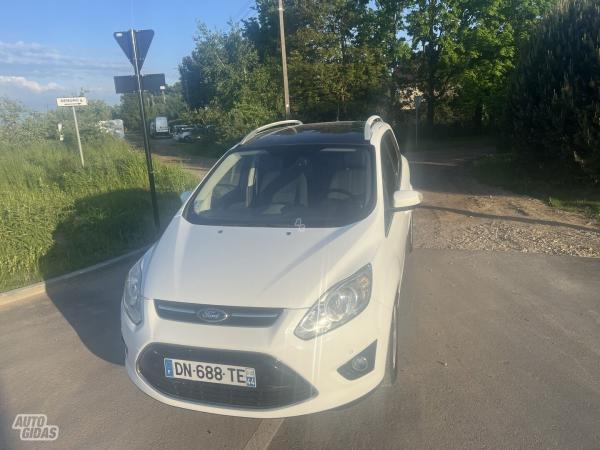 Ford C-Max 2015 in Taurage, with an engine capacity of 1.10 L and mileage of 174 thousand km for 5450 €, photo 6 on AUTOMOTO.COM.LV