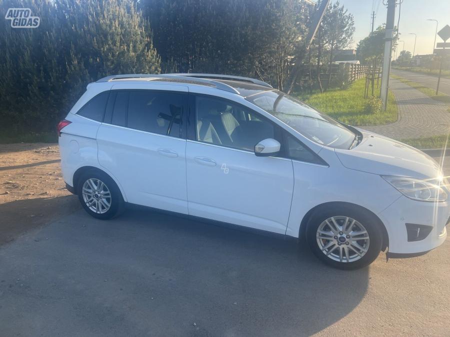 Ford C-Max 2015 in Taurage, with an engine capacity of 1.10 L and mileage of 174 thousand km for 5450 €, photo 10 on AUTOMOTO.COM.LV