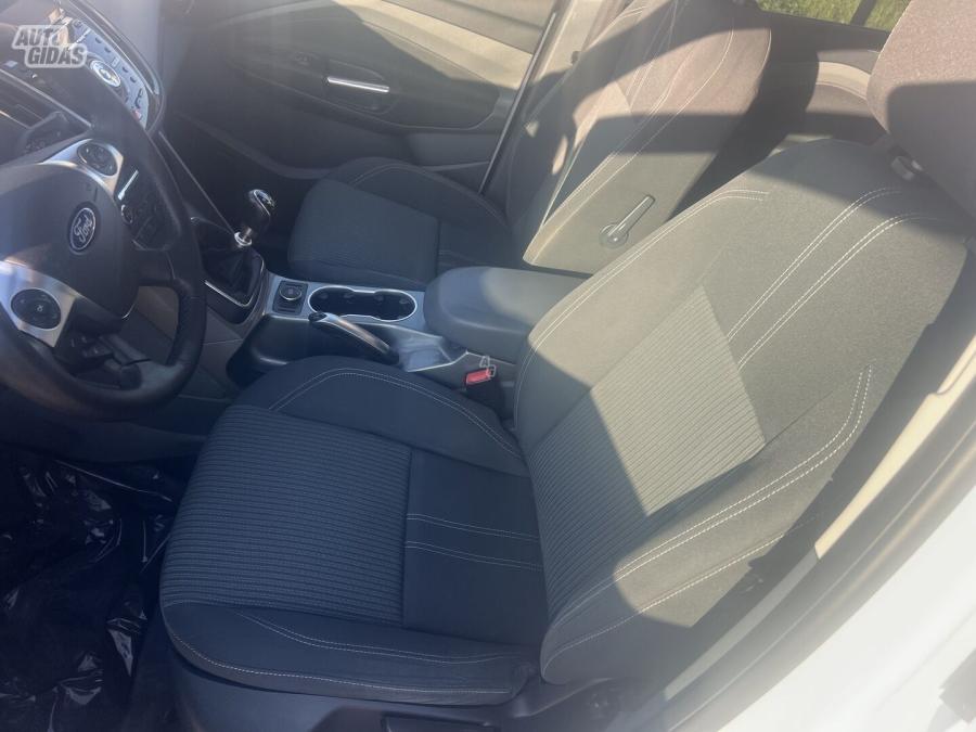 Ford C-Max 2015 in Taurage, with an engine capacity of 1.10 L and mileage of 174 thousand km for 5450 €, photo 11 on AUTOMOTO.COM.LV