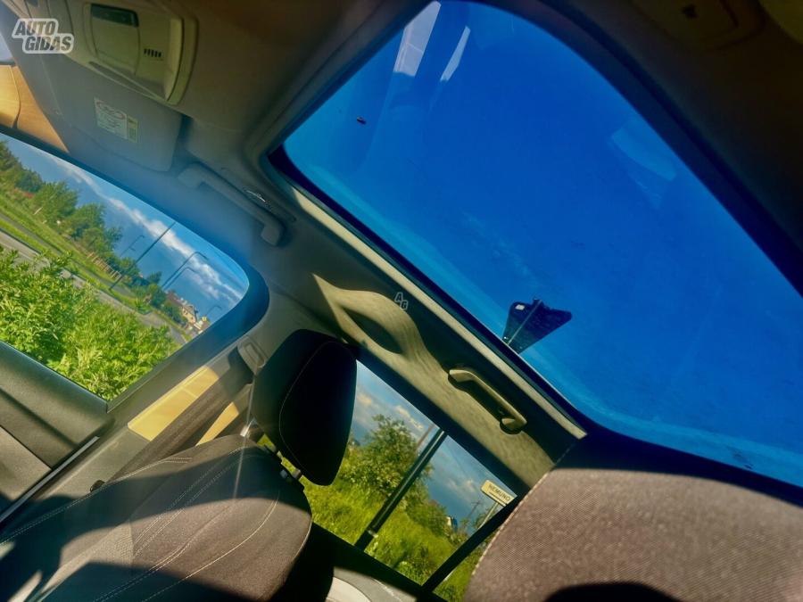 Ford C-Max 2015 in Taurage, with an engine capacity of 1.10 L and mileage of 174 thousand km for 5450 €, photo 15 on AUTOMOTO.COM.LV