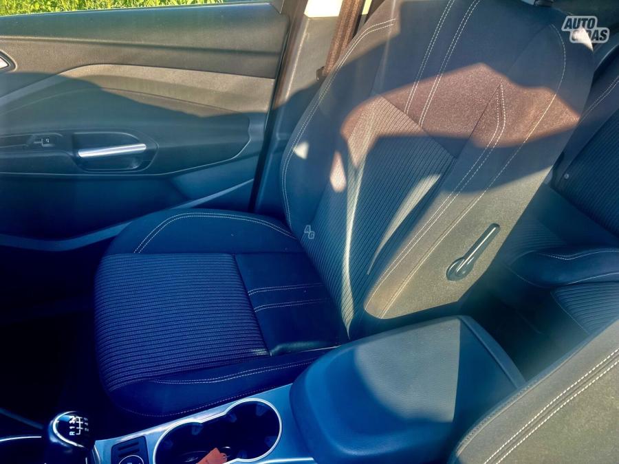 Ford C-Max 2015 in Taurage, with an engine capacity of 1.10 L and mileage of 174 thousand km for 5450 €, photo 21 on AUTOMOTO.COM.LV