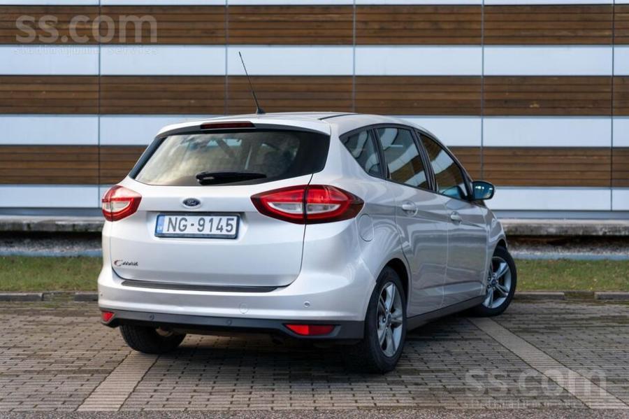 Ford C-Max 2017 in Riga, with an engine capacity of 2.00 L and mileage of 210 thousand km for 6300 €, photo 4 on AUTOMOTO.COM.LV