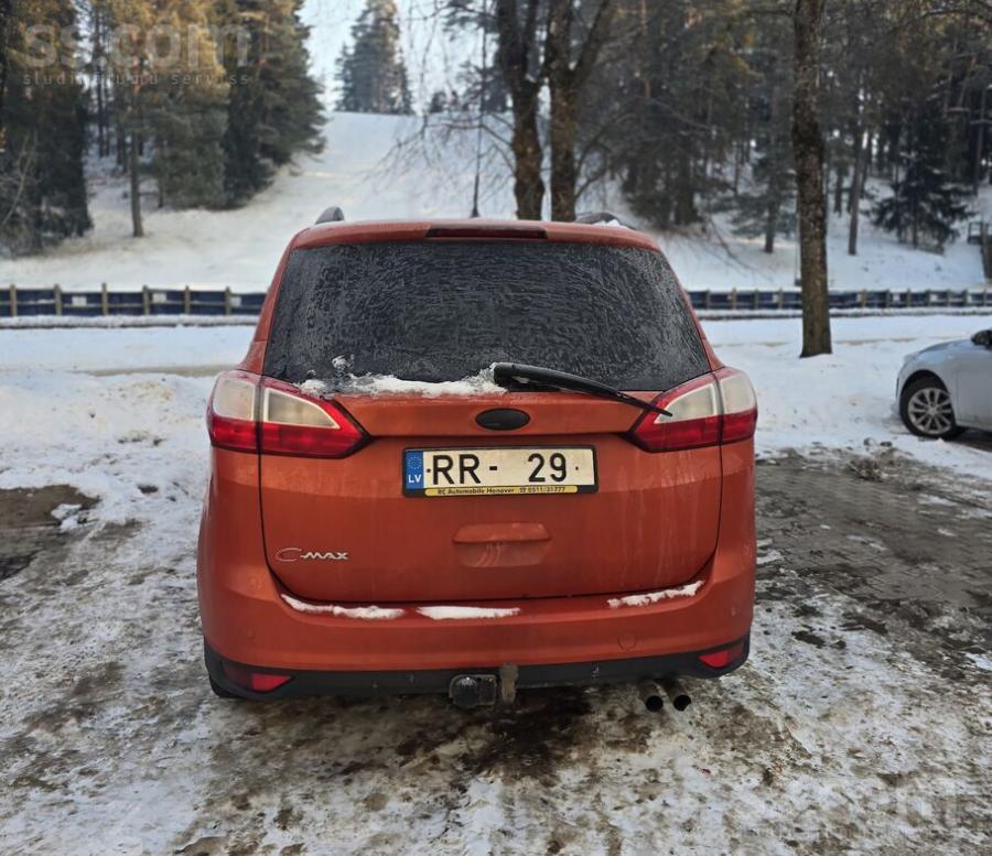 Oranžs Ford C-Max 2011 Ogre, ar dzinēja tilpumu 1.90 L un nobraukumu 224 tūkst. km par 3700 €, foto 4 vietnē AUTOMOTO.COM.LV