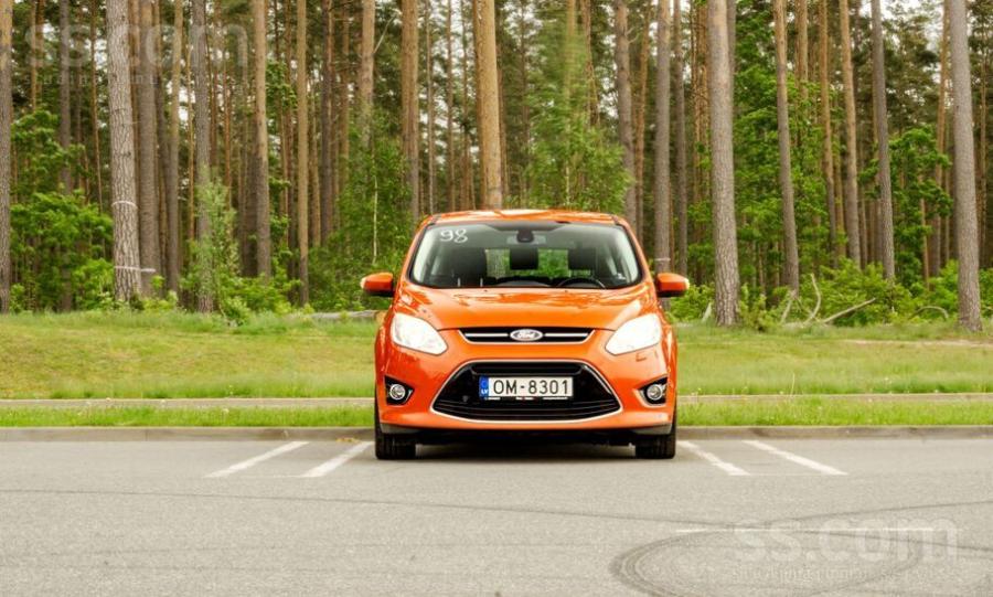 Orange Ford C-Max 2012 in Riga, with an engine capacity of 2.00 L and mileage of 289 thousand km for 4490 €, photo 4 on AUTOMOTO.COM.LV