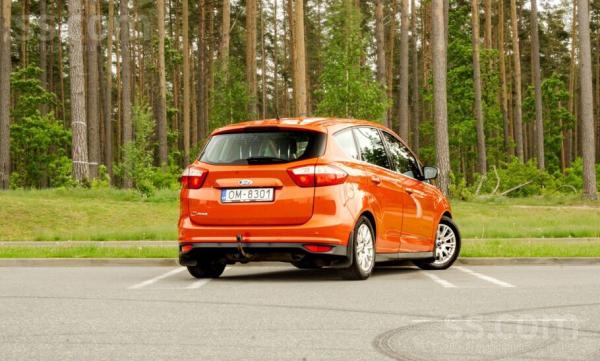 Oranžs Ford C-Max 2012 Rīga, ar dzinēja tilpumu 2.00 L un nobraukumu 289 tūkst. km par 4490 €, foto 5 vietnē AUTOMOTO.COM.LV