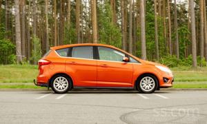 Orange Ford C-Max 2012 in Riga, with an engine capacity of 2.00 L and mileage of 289 thousand km for 4490 €, photo 9 on AUTOMOTO.COM.LV