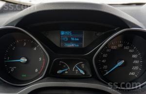 Orange Ford C-Max 2012 in Riga, with an engine capacity of 2.00 L and mileage of 289 thousand km for 4490 €, photo 20 on AUTOMOTO.COM.LV