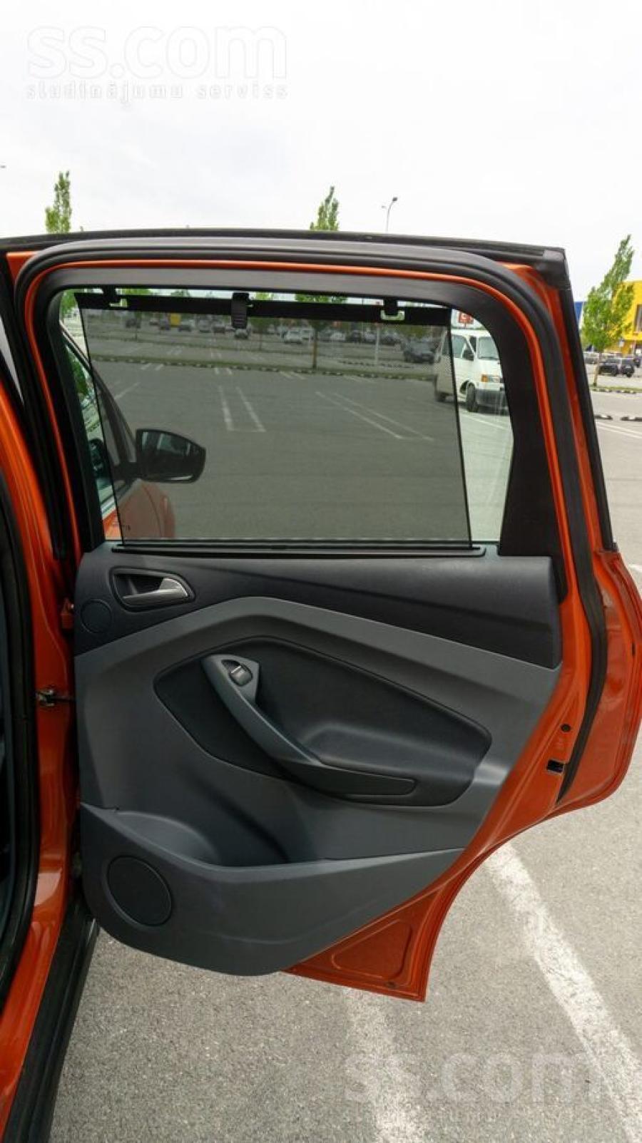 Orange Ford C-Max 2012 in Riga, with an engine capacity of 2.00 L and mileage of 289 thousand km for 4490 €, photo 30 on AUTOMOTO.COM.LV