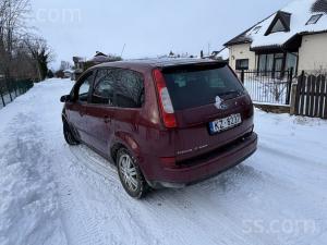 Red Ford C-Max 2004 in Talsi, with an engine capacity of 1.60 L and mileage of 342 thousand km for 900 €, photo 7 on AUTOMOTO.COM.LV